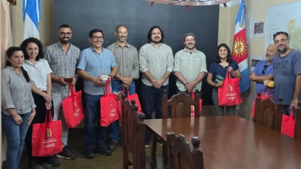 Monte Quemado: Felipe Cisneros recibió a miembros del Consejo de ...